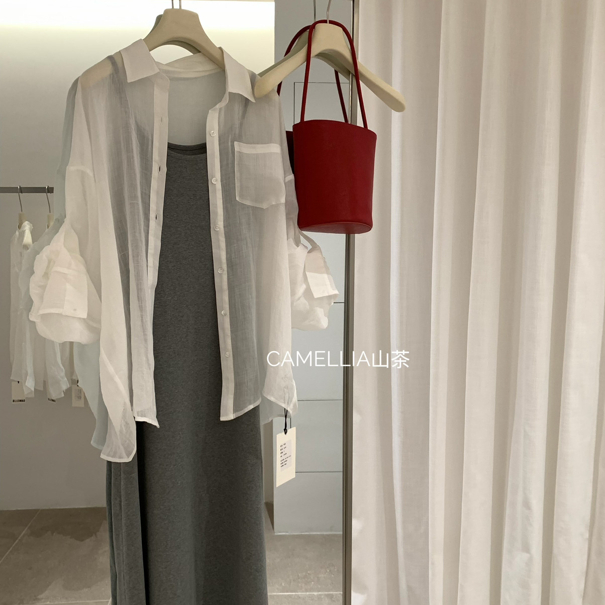 MISS ZI-)爆款延续~韩系超滑舒服吊带百搭连衣裙(不含开衫)A9206