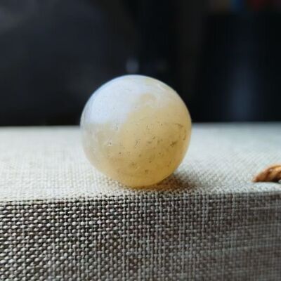 13891  藏传灰皮嫩色老唐球玛瑙珠