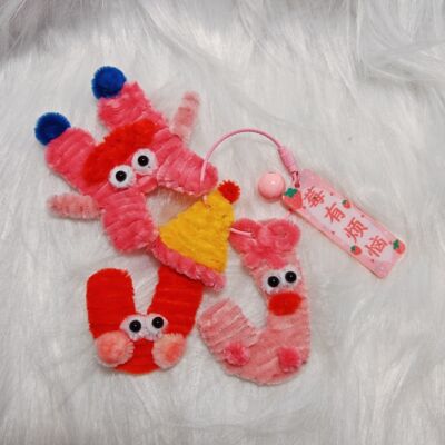 扭扭棒手工挂件成品可爱多巴挂件钥匙扣包包挂件名字首字母车钥匙