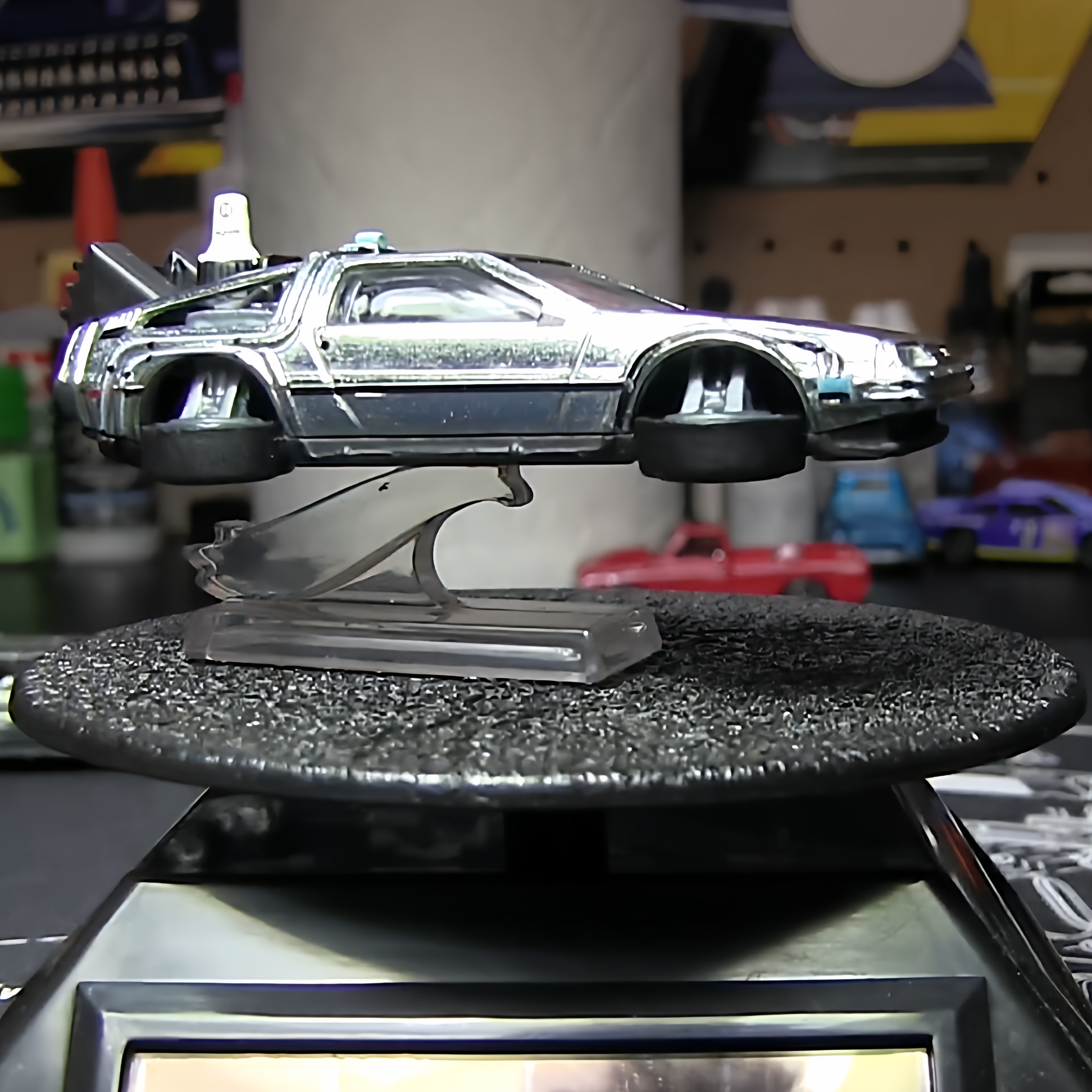 风火轮火柴盒合金模型比例1:64回到未来2015时间机起飞状态玩具