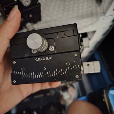 可维修骏河精机SURUGA角度台B55-80U 80X80台面，手议价
