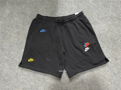 Nike耐克男三钩针织透气五分短裤