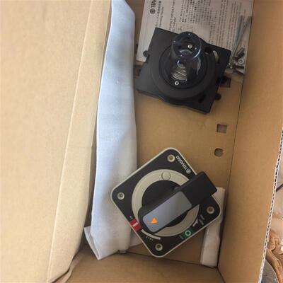 正品断路器XE100NS E100-SF 3P XS50NB 断路器操作机构询价