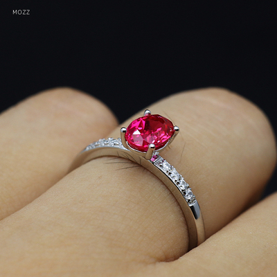 1克拉培育红宝石蛋面戒指女士s925纯银镀18k金时尚送女友四爪钻戒