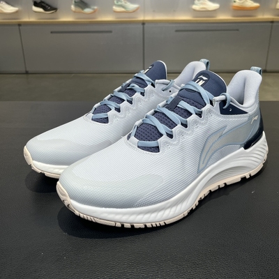 李宁男子减震跑鞋透气回弹