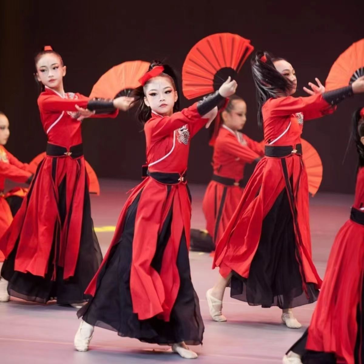 雪龙吟演出服中国风打鼓服国潮古典舞太极剑练功服古装侠客表演服
