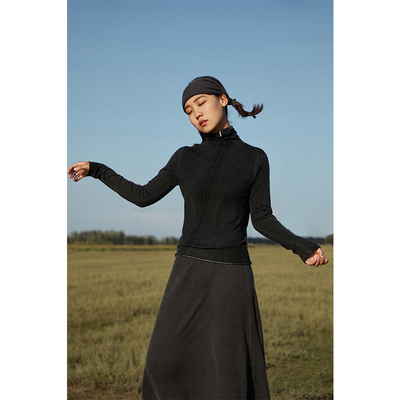 值得更好印黑精纺高领羊绒打底