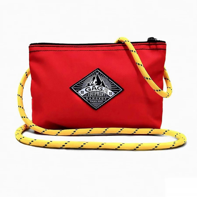 泰国潮牌斜挎包手机包拉链