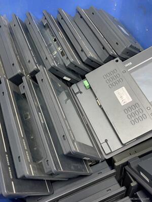 步科触摸屏GL070E 带网口 成色9.5新 功能包好 带卡