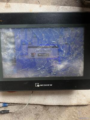 维伦通触摸屏TK6102i V6WV原装拆机屏，拿去当配件议价商品