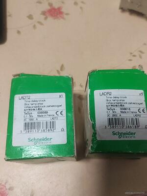 Schneider/施耐德 LADT2 ，LADR2空气延时
