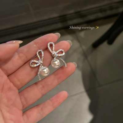 【蜜桃茶】法式圆舞曲 绝美闪钻蝴蝶结珍珠耳环女高级感秋冬耳饰