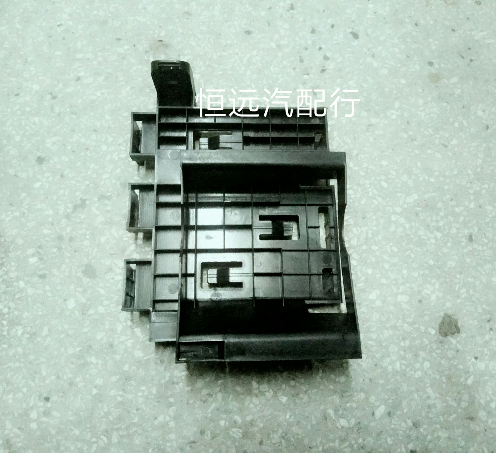 12-19雪佛兰新老迈锐宝发动机电脑支架发动机电脑板固定支架拖架