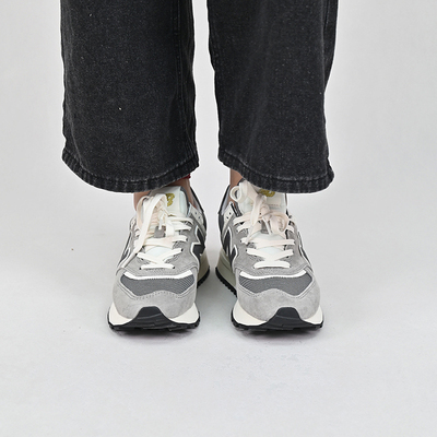 NEWBALANCE复古休闲鞋