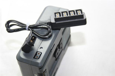 D-TAP B型公插头转四连母头 一分四电源线 摄像机电池分配器