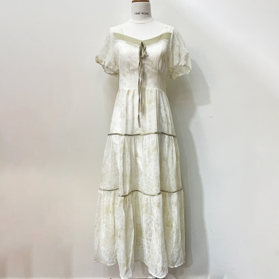 汤米诺法式方领碎花连衣裙女