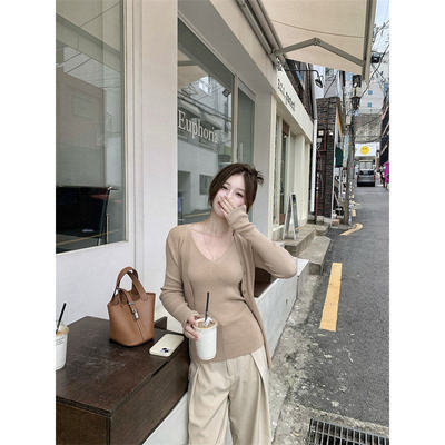 现货 许许然Madeleine【燕麦巧巧】慵懒小V领吊带针织开衫两件套
