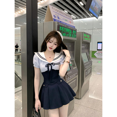 【瑞茜】 idol学姐 夏季辣妹修身高腰短袖上衣半裙R6592-1H