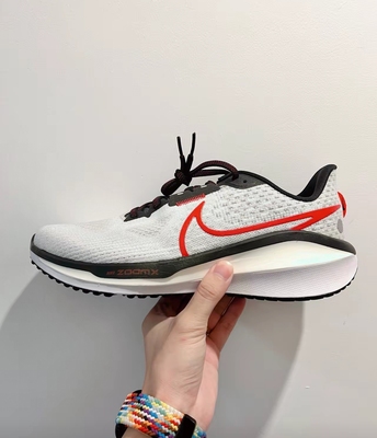 耐克Nike ZoomX Vomero 17舒适百搭低帮休闲跑步鞋FB1309-103