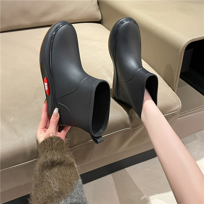 日系防滑雨鞋女款中筒学生雨靴