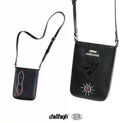 ChillHigh B5黑袋 红宝石钮钉 高级皮革极简男女斜挎手机相机包