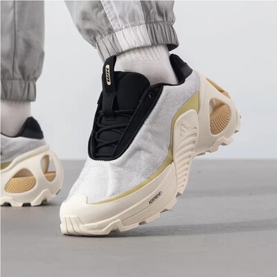 Adidas/阿迪达斯跑步鞋正品WONDER RUNNER男女耐磨运动鞋ID3671