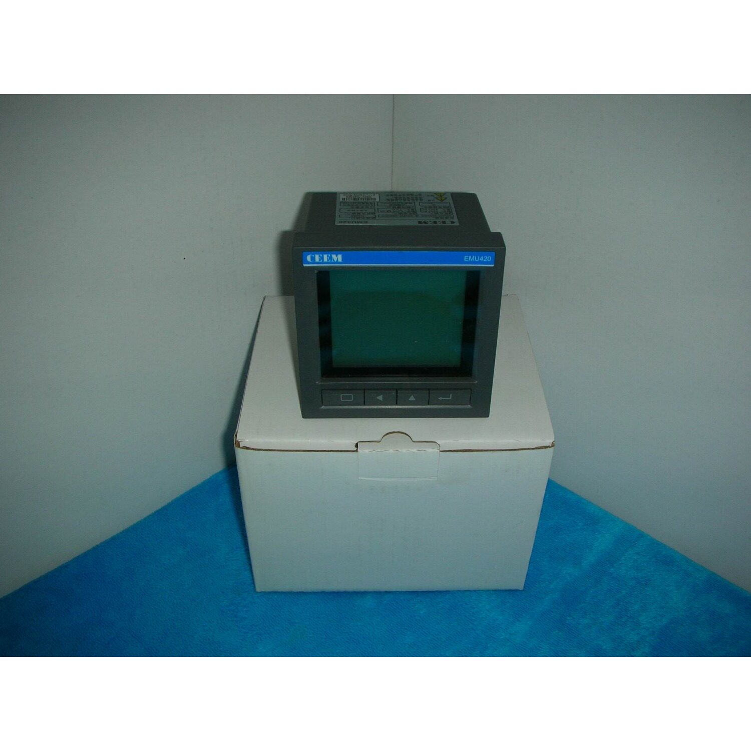 = CEEN   EMU420Q-RO2   EMU420Q-R02    询价