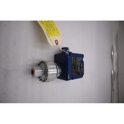 全新 ITT 160P16C3 NEO-DYN 可调压力开关 5-60 PSID 60Hz 单相