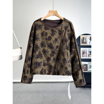 宽松显瘦翻领提花复古外套女