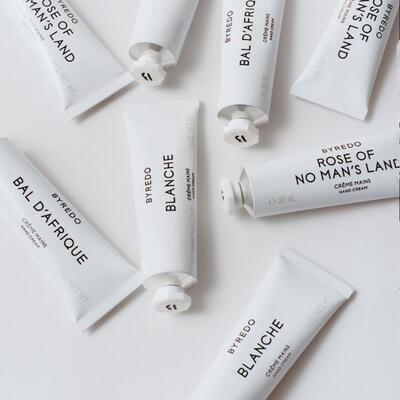 香水同款白色浪漫护手霜BYREDO
