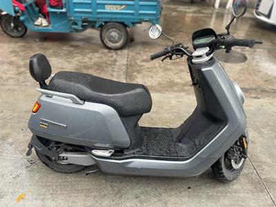 小牛n1s电动车 电瓶车nqi 动力版1200w电机 6026原装锂电池 原装