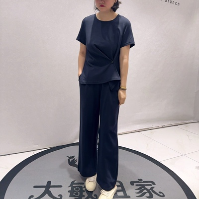 31139女权贵族夏款新品设计感上衣搭配松紧腰休闲裤两件套加大码