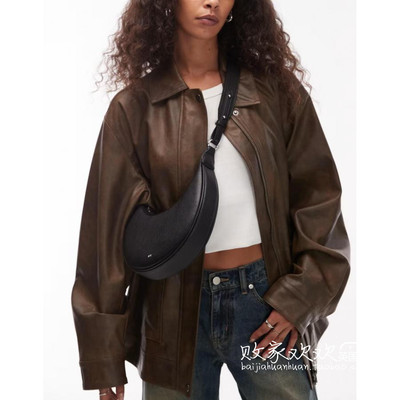 英国代购正品10.29 2025潮流导向 女包新款 深色月牙设计些斜挎包