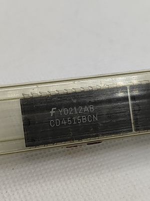 CD4515BcN仙童直插集成电路原装进口实物拍摄可直接拍
