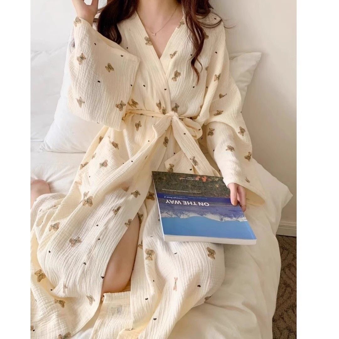 睡袍女春秋新款长袖睡衣女卡通小熊长款浴袍系腰带气质家居服甜美