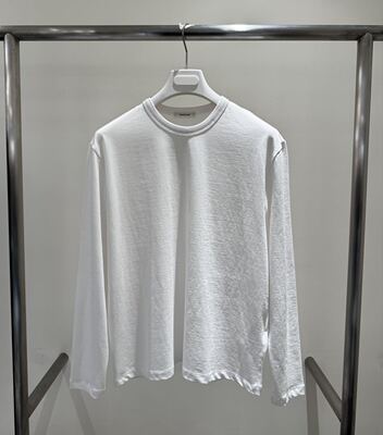 现 26春季新款韩国东大门 masculine 简约百搭圆领长袖打底T恤