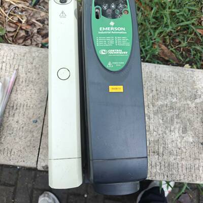 可议价变频器SK2401 5.5/7.5KW 380V