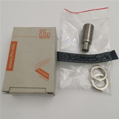 接近开关检测距离传感器