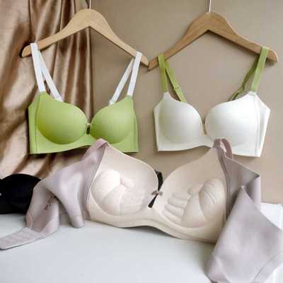 小胸入托举黑科技聚拢漫画胸文胸