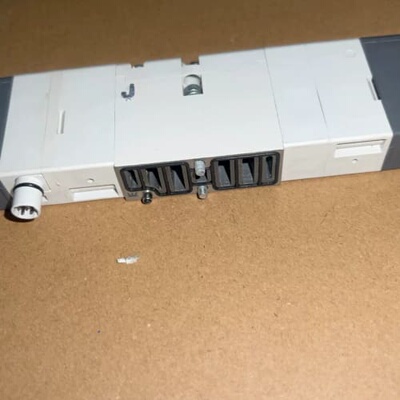 SMC 电磁阀 VSR8-2-FJG-D-3VZR--议价商品
