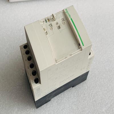 库存 检测继电器 RM4JA32F  成色9成新