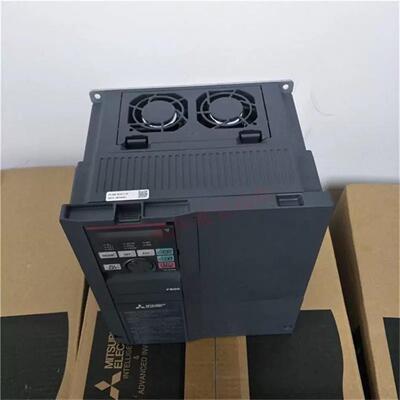 出售变频器库存现货 FR-F842-08660-2-60 实物拍摄