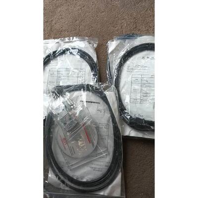 V10变频器 2.2KW 6SL3217-0CE22-2UA1 3AC 380V