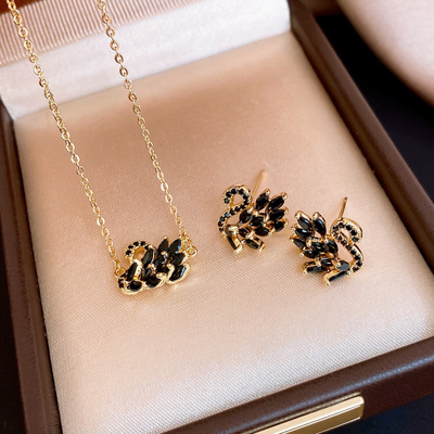 法式简约锆石黑天鹅项链耳钉