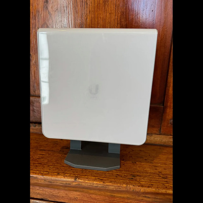 UBNT/Ubiquiti桌面支架优倍快