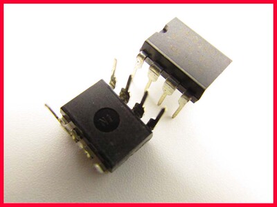 ad芯片tlc1549串行进口dip8封装