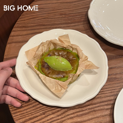 德士敦乳白花边陶瓷盘