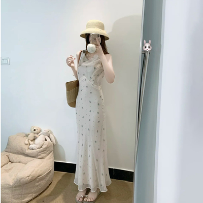 Madofit麻豆/铃兰花序_淡雅清丽feel 优雅荡领斜裁碎花连衣裙