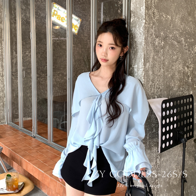 ZY GODDESS-美丽邂逅甜美超标法式温柔氛围感荷叶边V领小衫