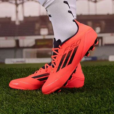 阿迪达斯运动足球鞋IF1329